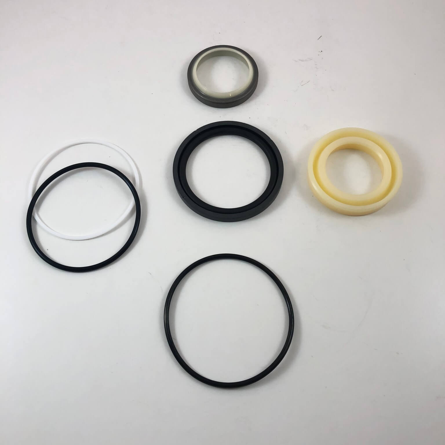Takeuchi TL12 Loader Tilt Cylinder Seal Kit | HW Part Store