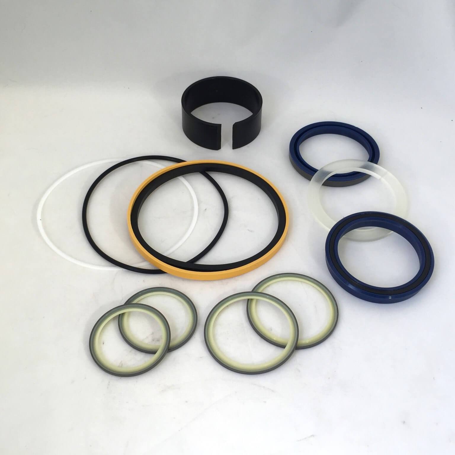 Ford/New Holland 575E Boom Cylinder Seal Kit | HW Part Store