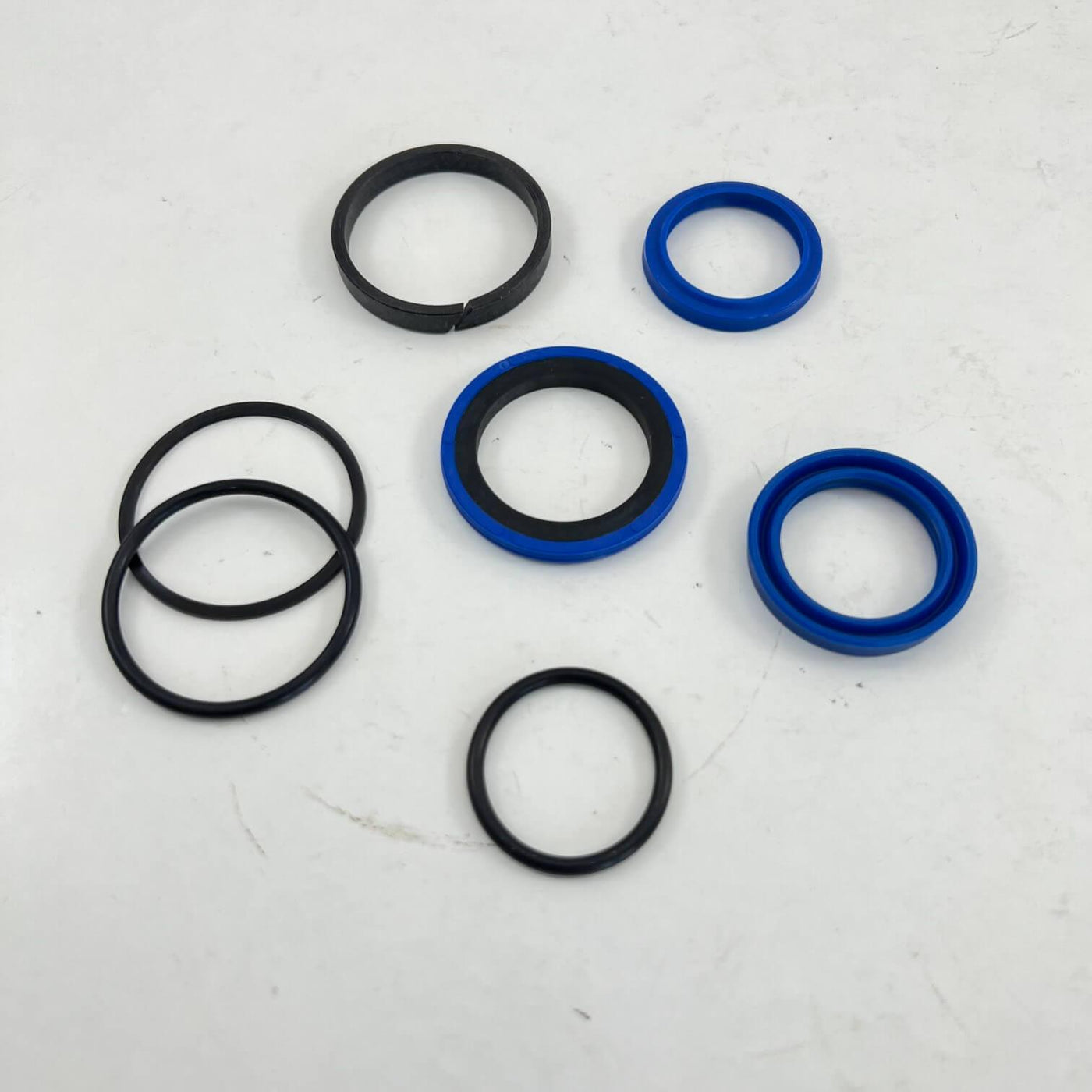 Kubota LA203 & LA203A Loader Lift Cyl Seal Kit | HW Part Store